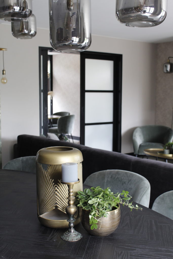 DIY: Een houten balkje met droogbloemen - Thuis By